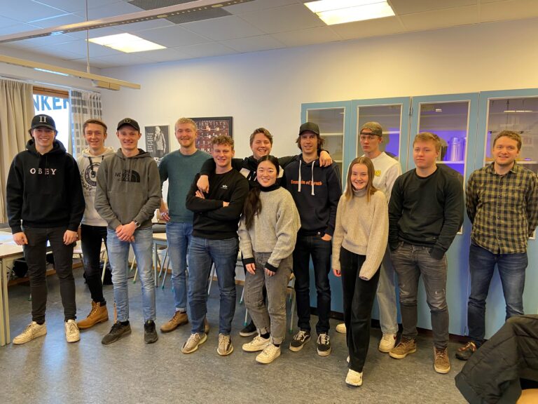 VGS-elever testet ut nettbasert læringsspill - Andoya Space